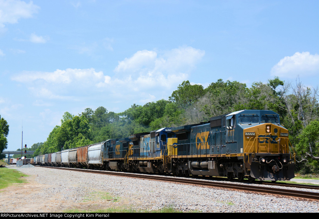 CSX 7777 Q453